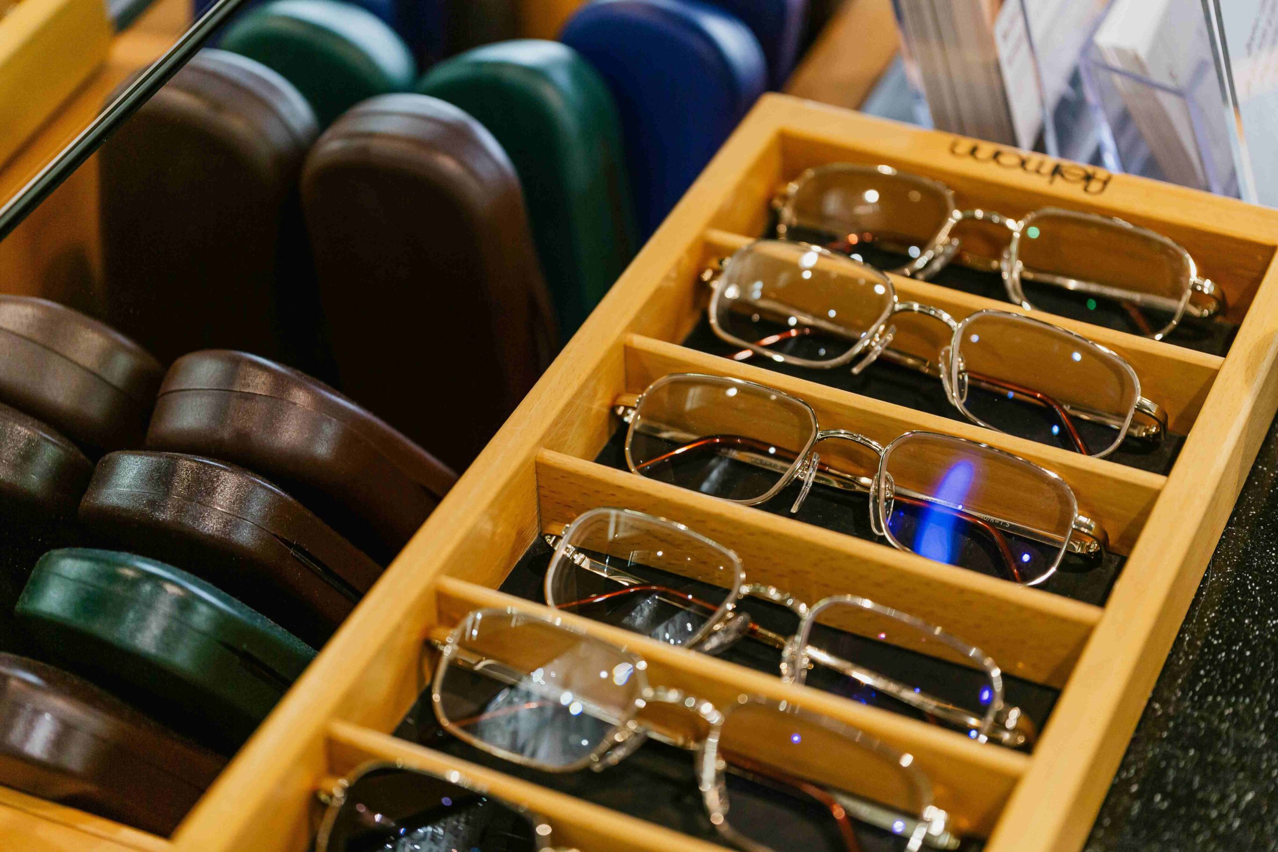 High-Index Lenses: What Are They and Who Needs Them - Daily EyewearDigest