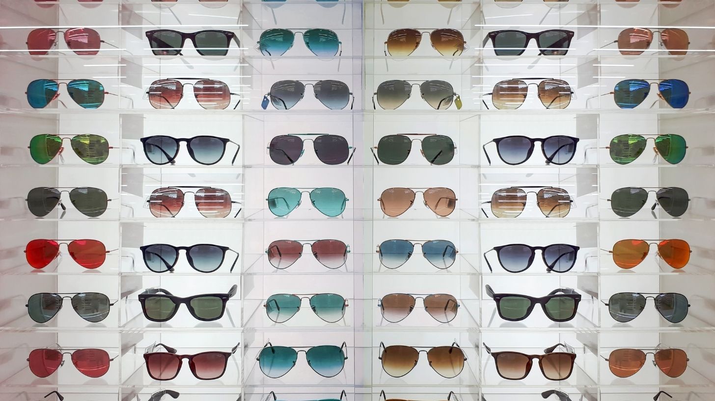 5 Must-Have Frames That will Instantly Upgrade Any Basic Look in 2025 ...