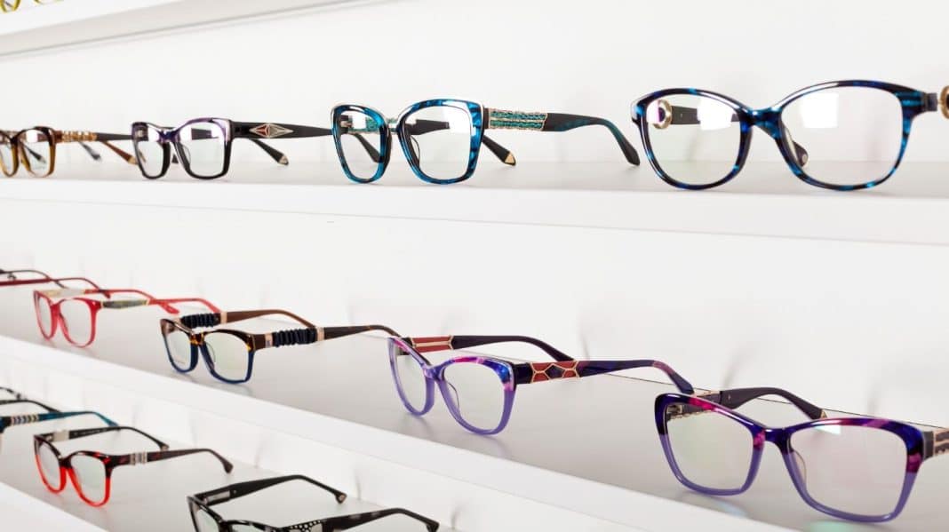 6 Main Types of Lenses Explained (And Which One You Need Most) - Daily ...