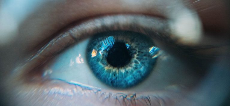 10 Early Signs of Night Blindness (Nyctalopia) to Watch Out For - Daily ...